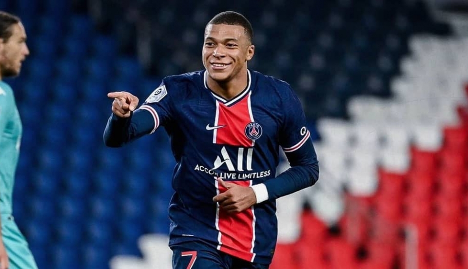 Kylian Mbappé sorprende a niño peruano con leucemia con una ...